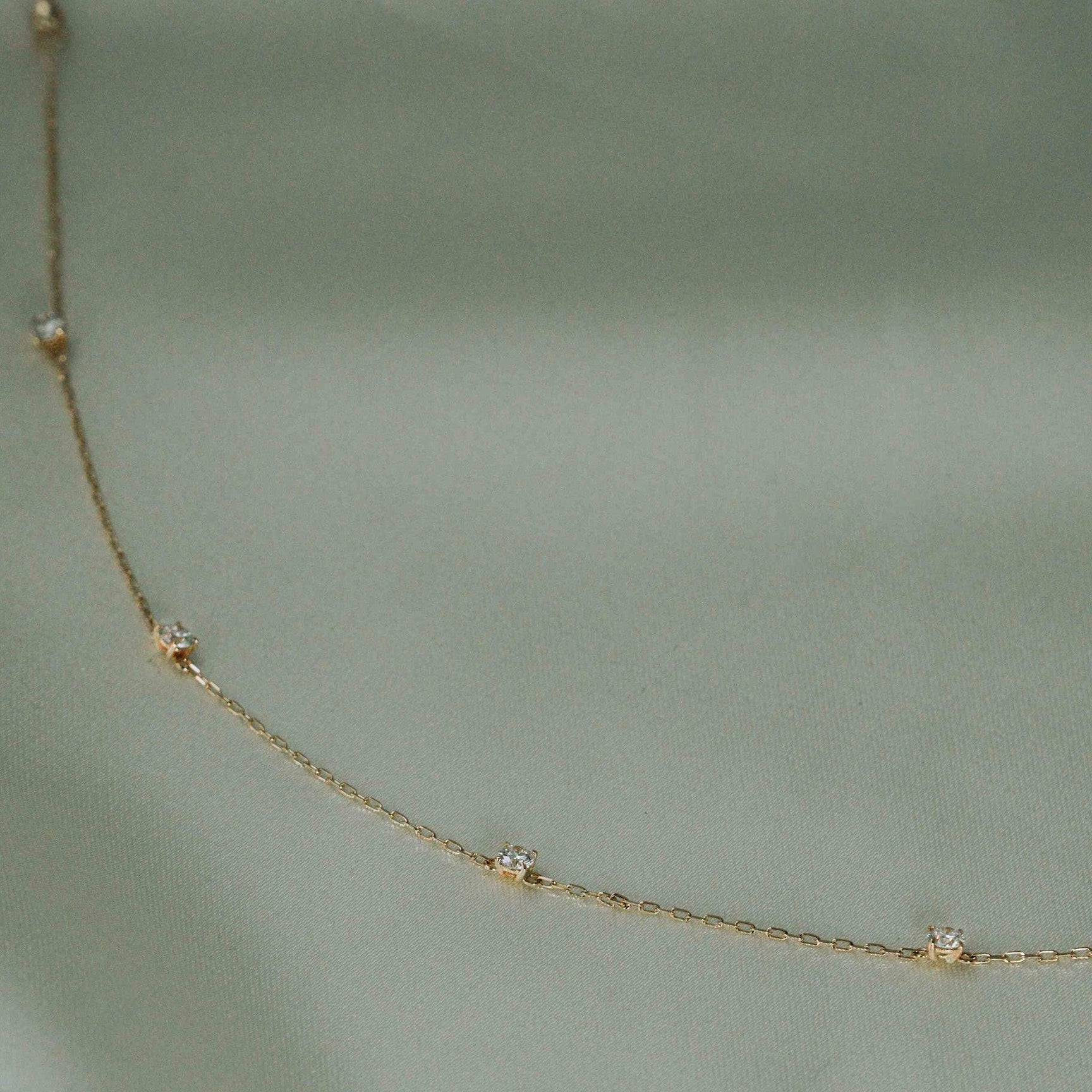 Halskette Empower Choker 14K Gold, Labor-Diamanten – Mooja Studio
